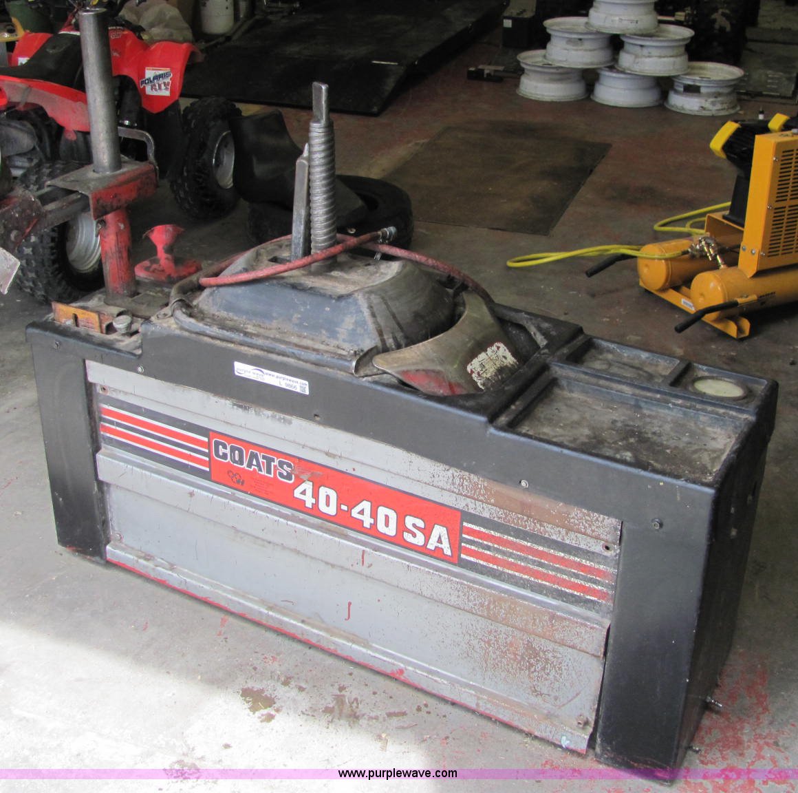 Coats 40-40SA tire machine in La Junta, CO | Item L9866 sold | Purple Wave
