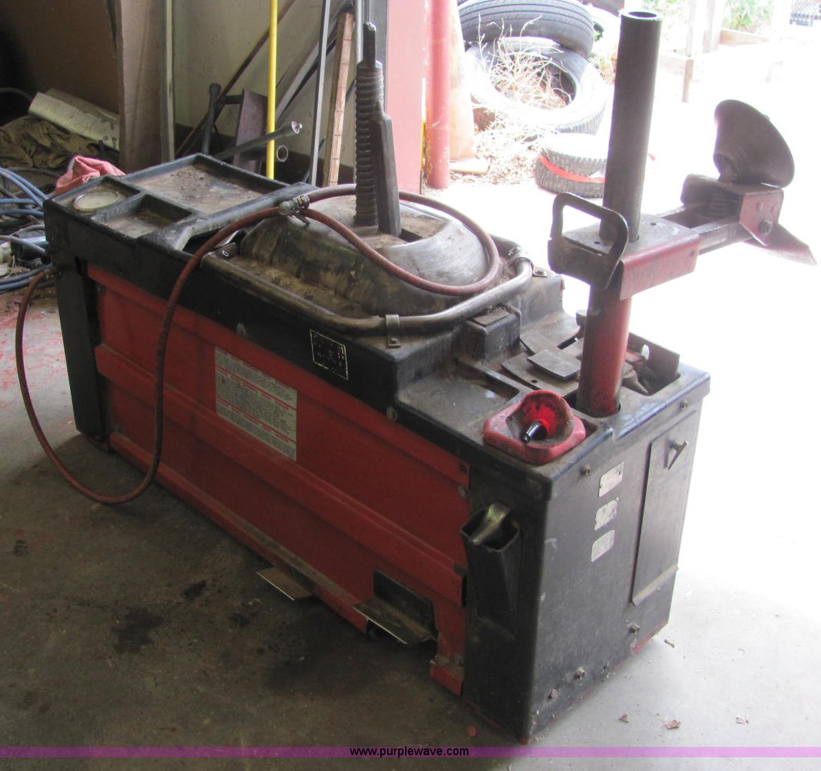 Coats 40-40SA tire machine in La Junta, CO | Item L9866 sold | Purple Wave