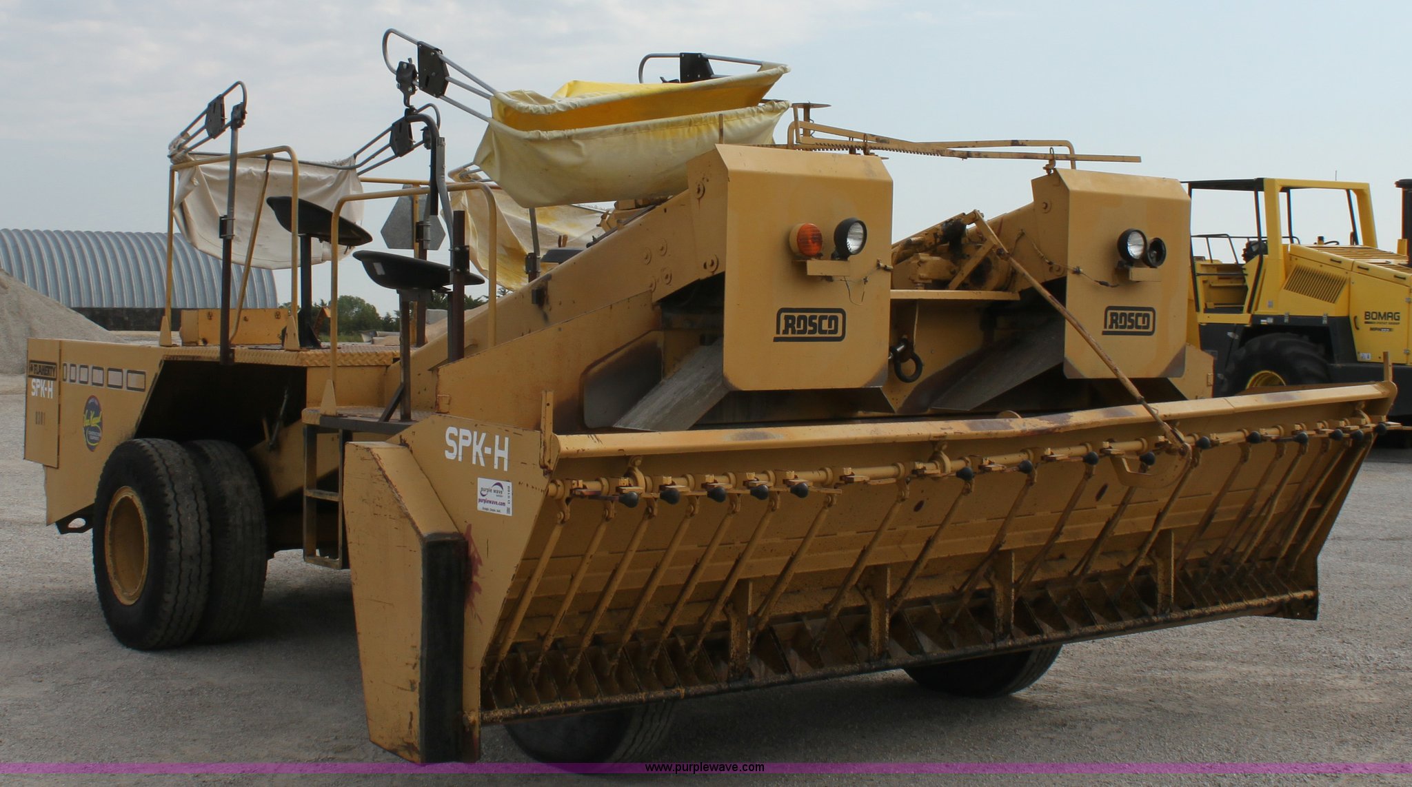 Rosco SPK-H asphalt chip spreader in El Dorado, KS | Item D5169 sold ...
