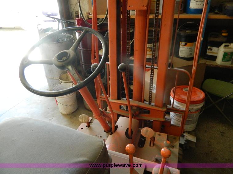 Clarke Clipper forklift in Plainville, KS | Item B3717 sold | Purple Wave
