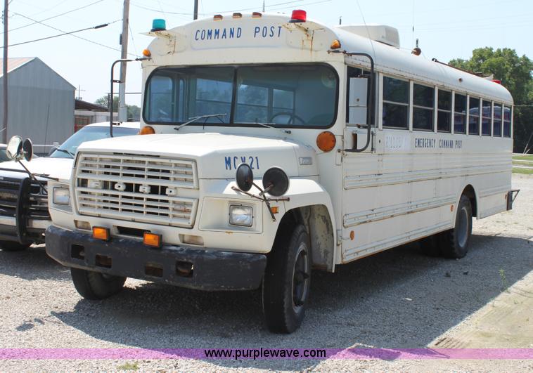 1982 Ford B600 school bus in Marion, KS | Item D5210 sold | Purple Wave