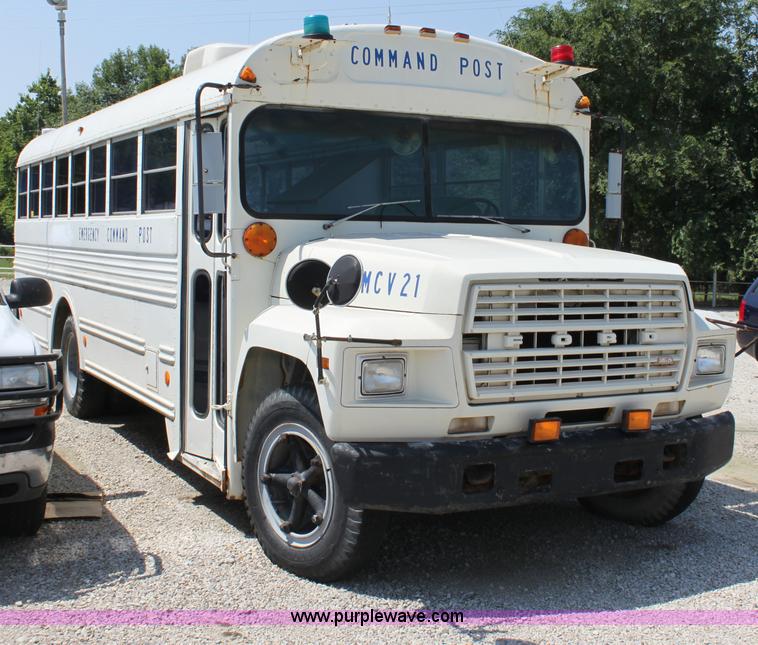 1982 Ford B600 school bus in Marion, KS | Item D5210 sold | Purple Wave