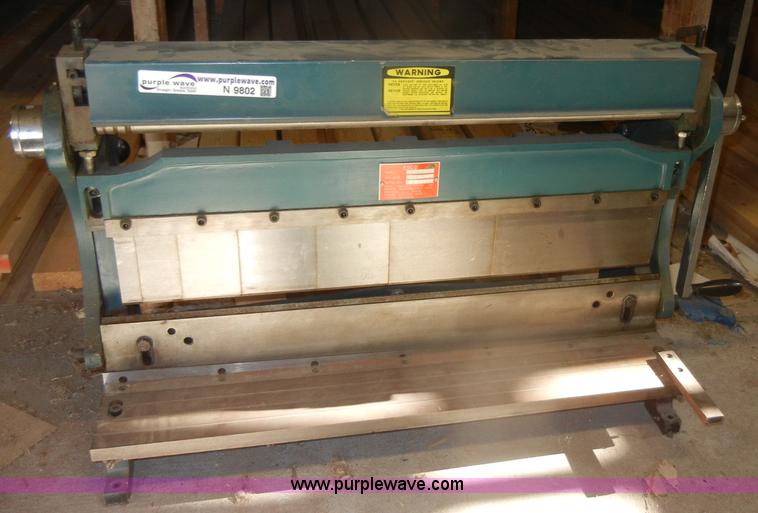 Enco 30" metal shear in Manhattan, KS | Item N9802 sold | Purple Wave