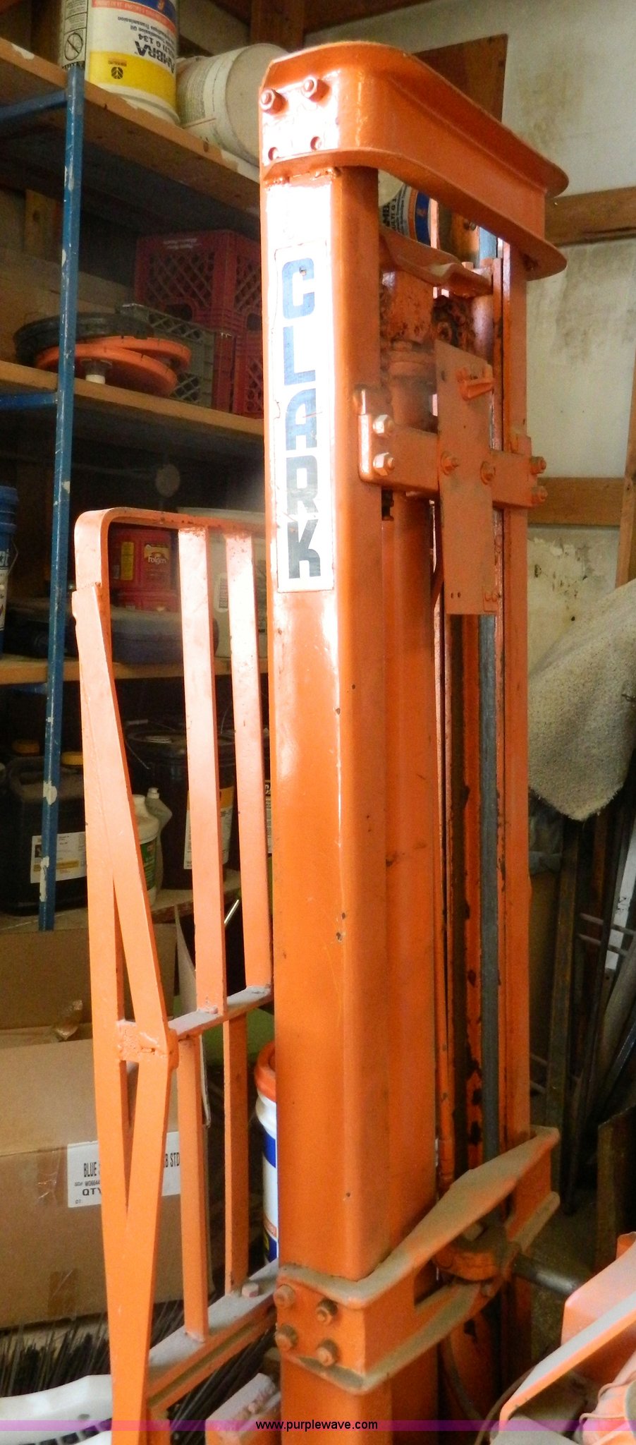 Clarke Clipper forklift in Plainville, KS | Item B3717 sold | Purple Wave