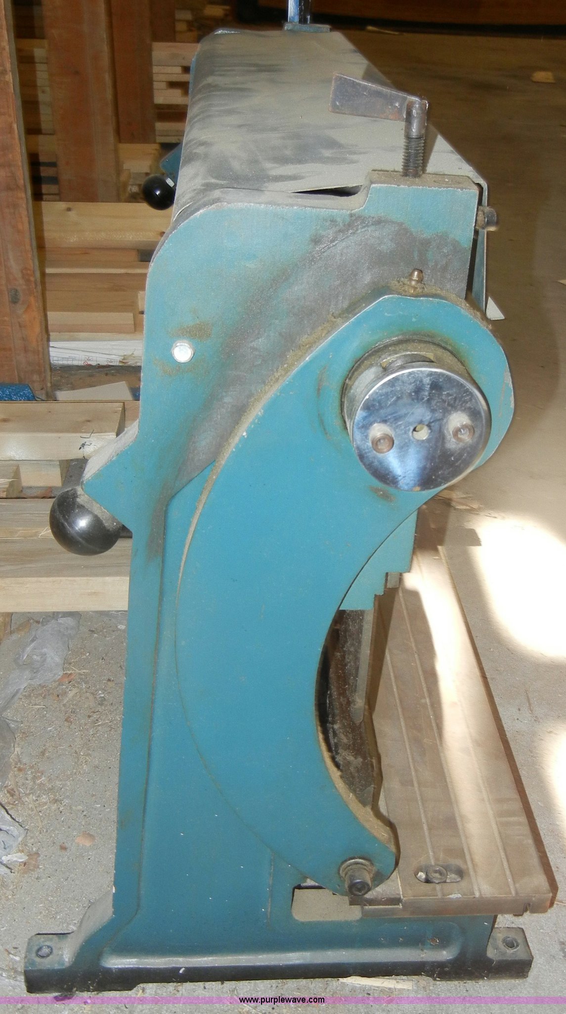 Enco 30" metal shear in Manhattan, KS | Item N9802 sold | Purple Wave