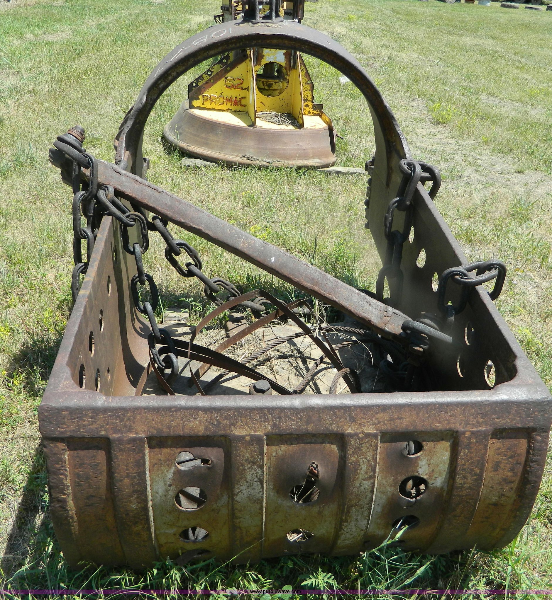Drag Line bucket in Salina, KS | Item T9943 sold | Purple Wave