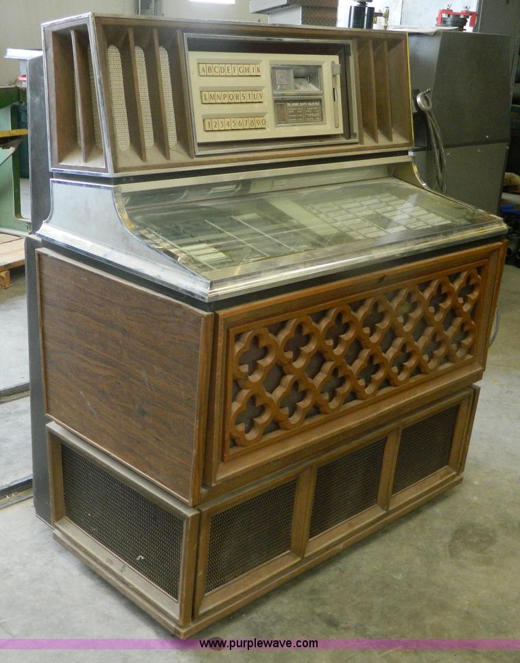 Rowe MM5 jukebox in Hays, KS | Item M9833 sold | Purple Wave