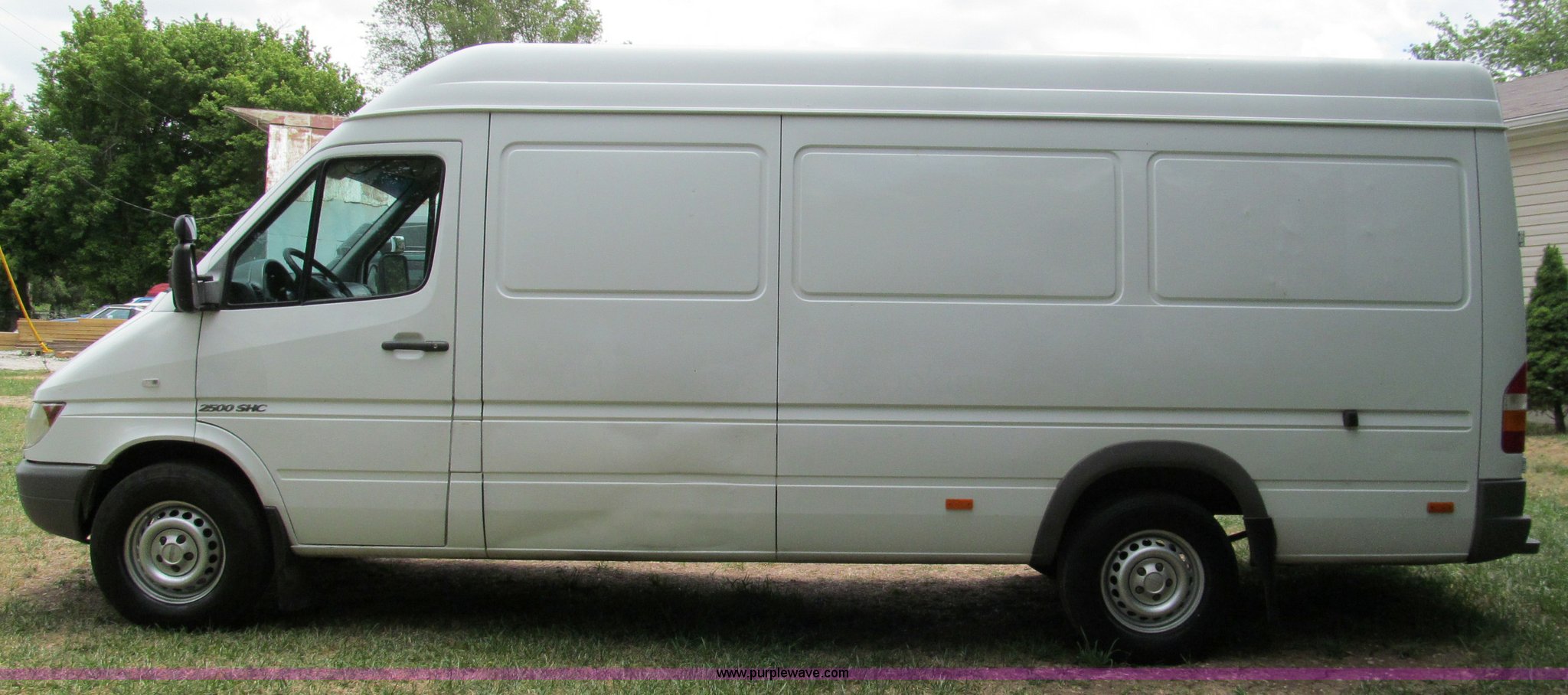 2004 Dodge 2500 SHC Sprinter van in Harrisonville, MO | Item C2285 sold ...