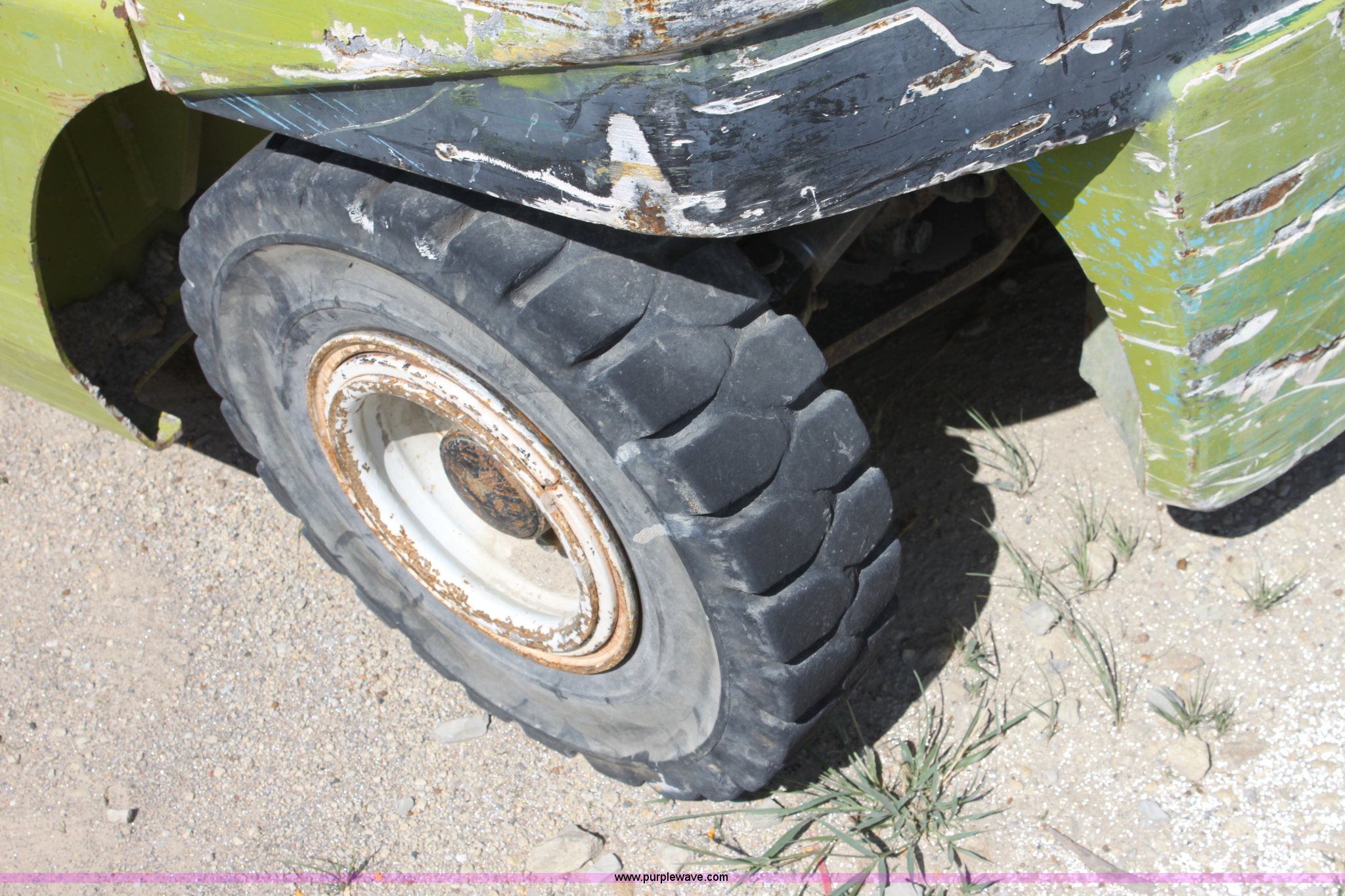 Clark CGP25 forklift in El Dorado, KS | Item D5183 sold | Purple Wave