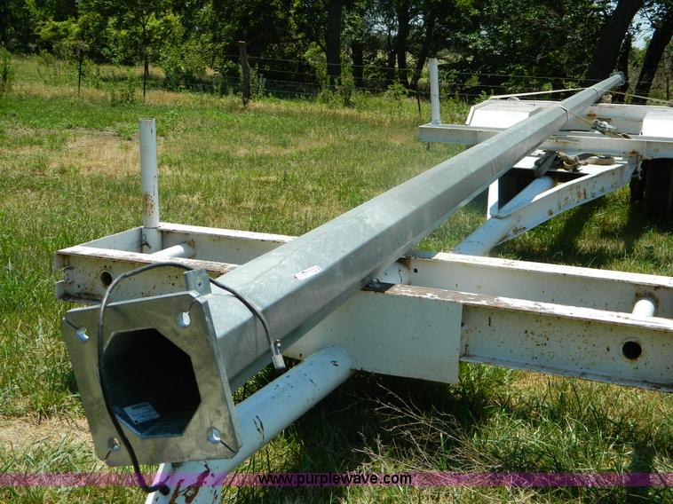 Nova lighting shield pole in Brookville, KS | Item T9985 sold | Purple Wave