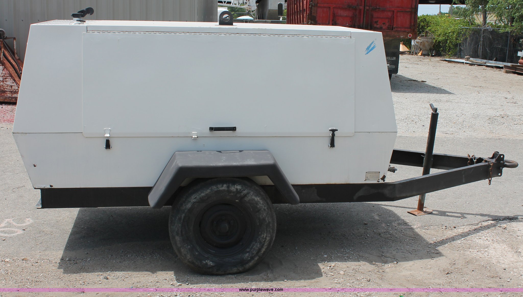 Chicago Pneumatic CPS 185 air compressor in Topeka, KS | Item C2607 ...