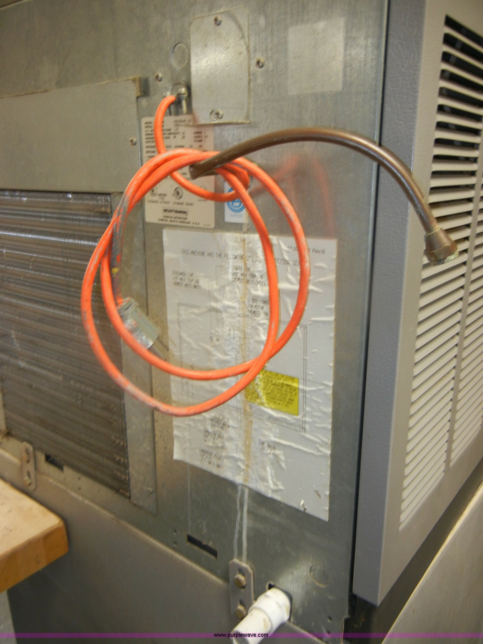 Scotsman ice machine in Eskridge, KS | Item M9672 sold | Purple Wave