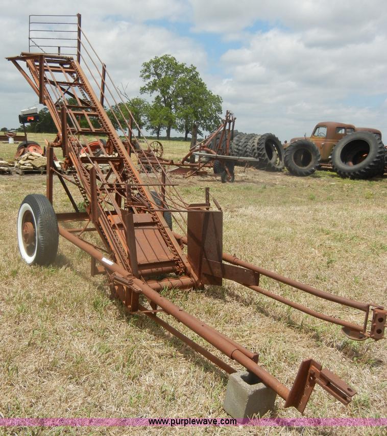 Meyers square bale loader in Pomona, KS | Item N9816 sold | Purple Wave