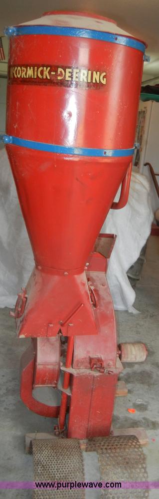 McCormick-Deering hammer mill in Pomona, KS | Item N9819 sold | Purple Wave