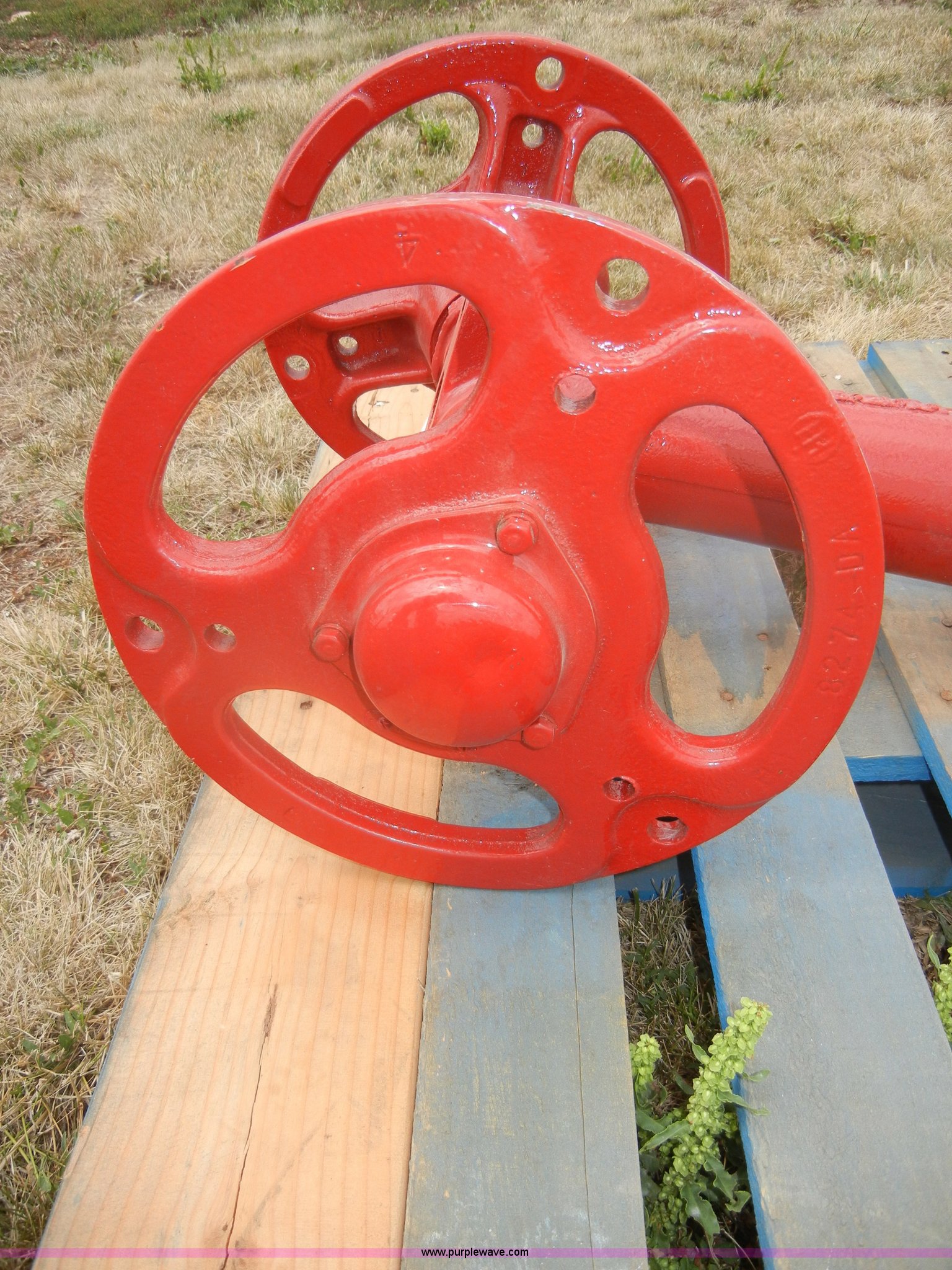 Farmall H narrow front end in Pomona, KS | Item N9810 sold | Purple Wave