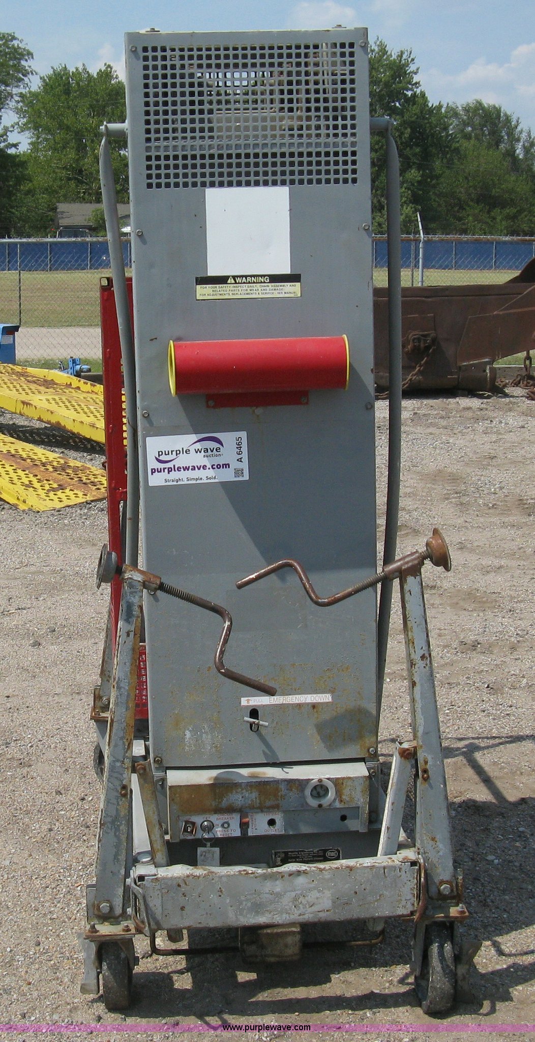 Mec Handy Herman 24D stationary man lift in Wichita, KS | Item A6465 ...