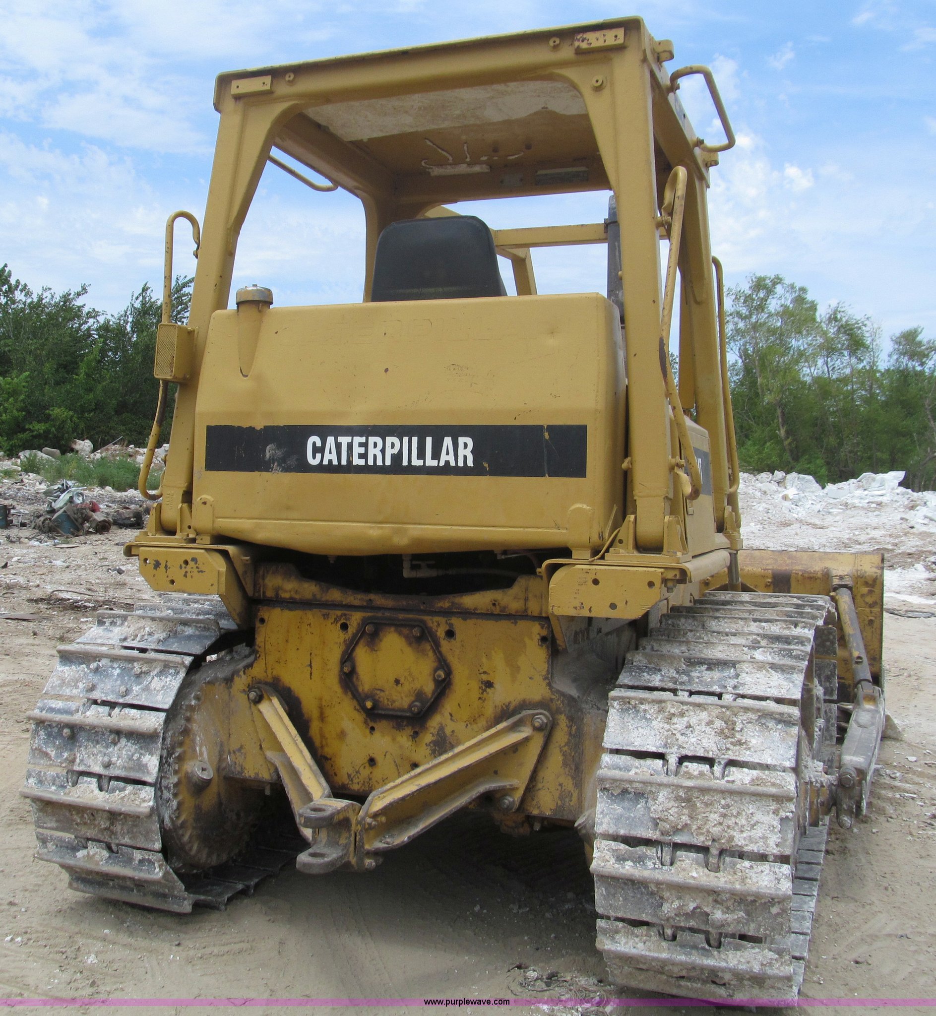 1980 Caterpillar D6D dozer in Joplin, MO | Item F4537 sold | Purple Wave