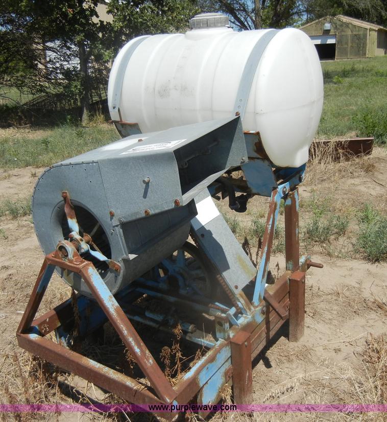 Chemical mister/blower in Topeka, KS | Item D4442 sold | Purple Wave