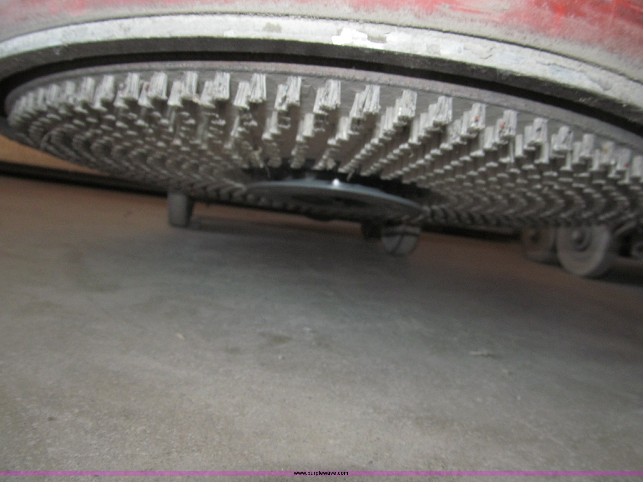 (2) SSS UHS20 high speed floor burnishers in Lincoln, NE | Item K9514 ...