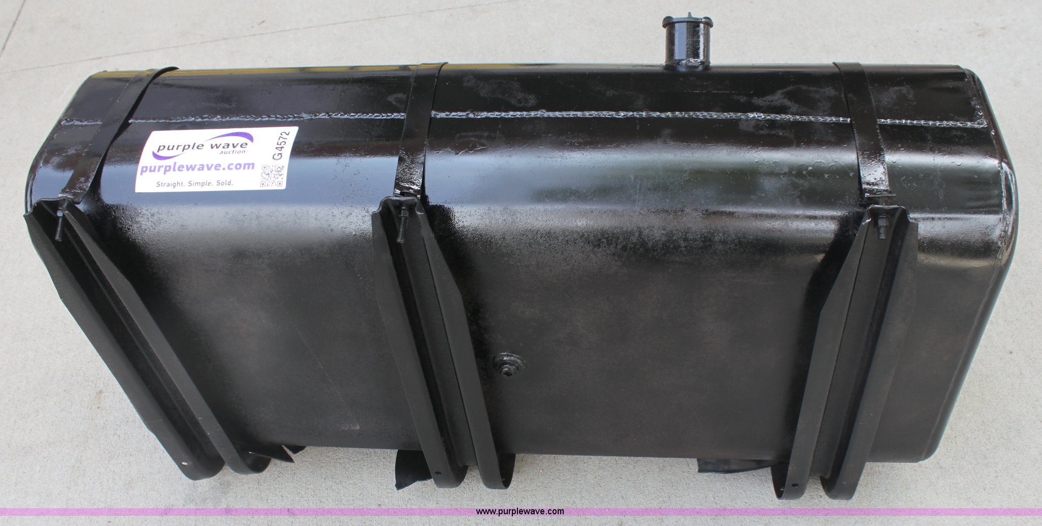 50 gallon diesel fuel tank in Emporia, KS | Item G4572 sold | Purple Wave