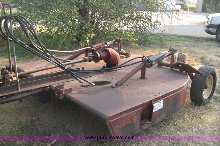 Servis Gyro-84 rotary mower in Colwich, KS | Item B8002 sold | Purple Wave