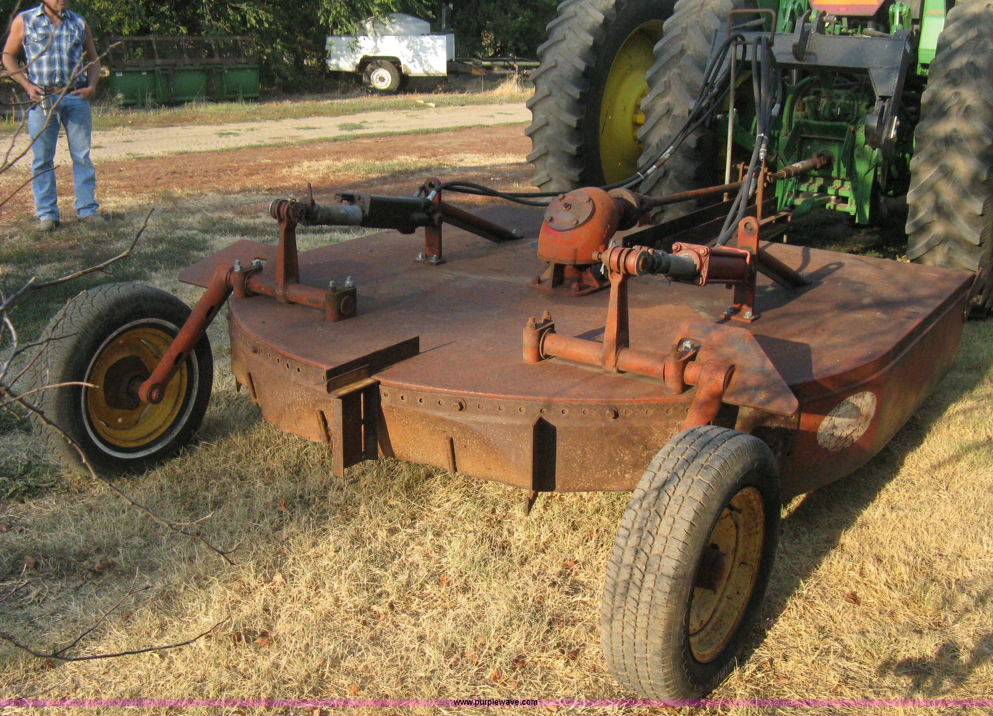 Servis Gyro-84 rotary mower in Colwich, KS | Item B8002 sold | Purple Wave