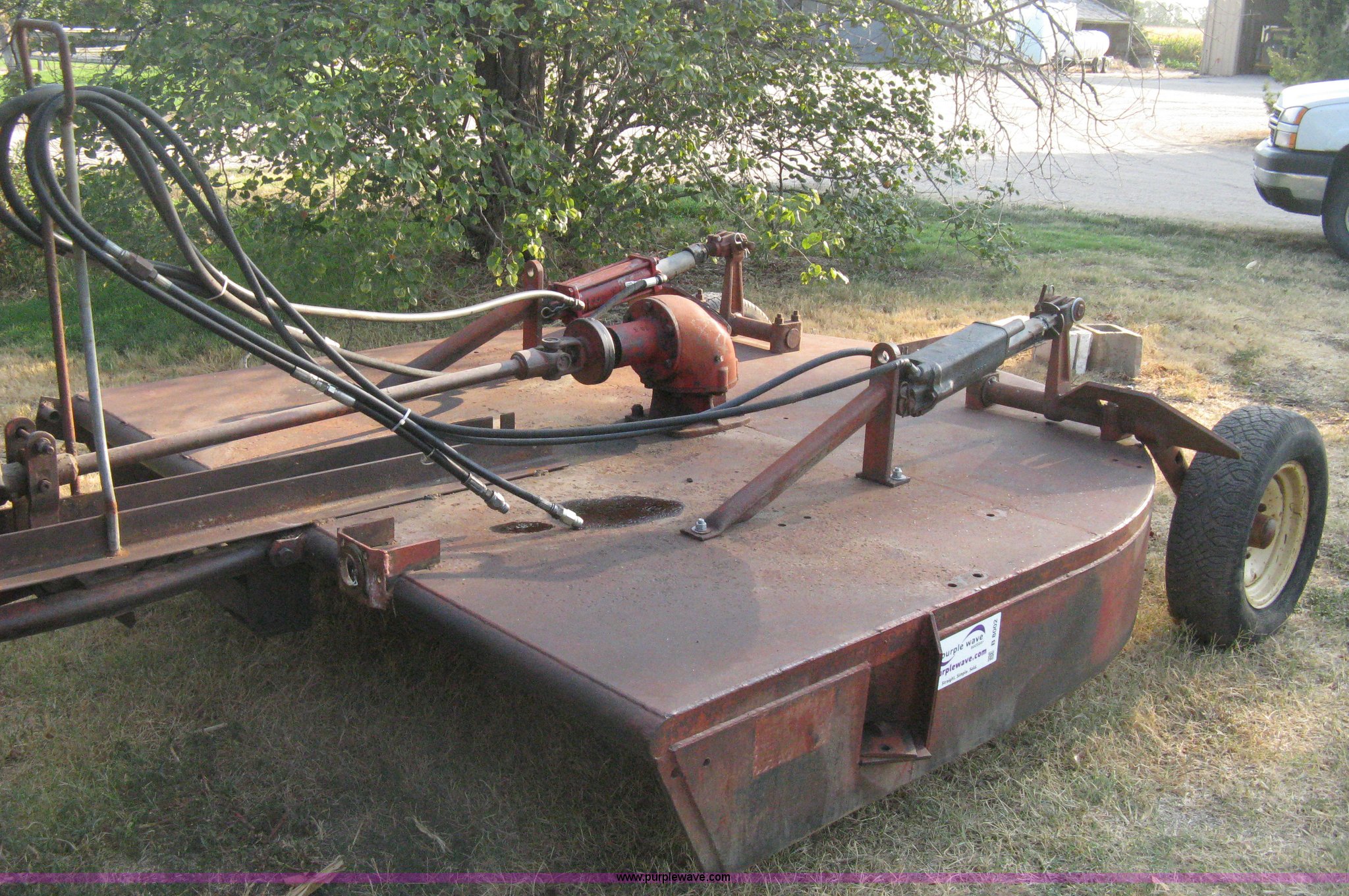 Servis Gyro-84 rotary mower in Colwich, KS | Item B8002 sold | Purple Wave