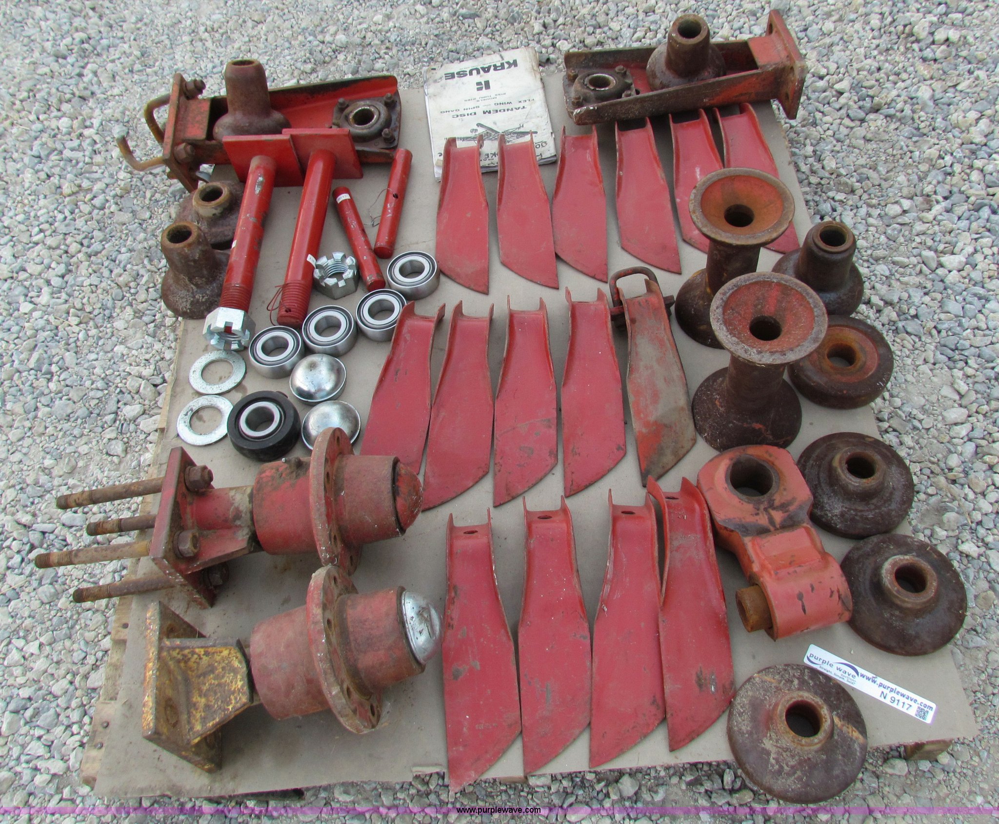 Assorted Krause disk parts in Udall, KS | Item N9117 sold | Purple Wave