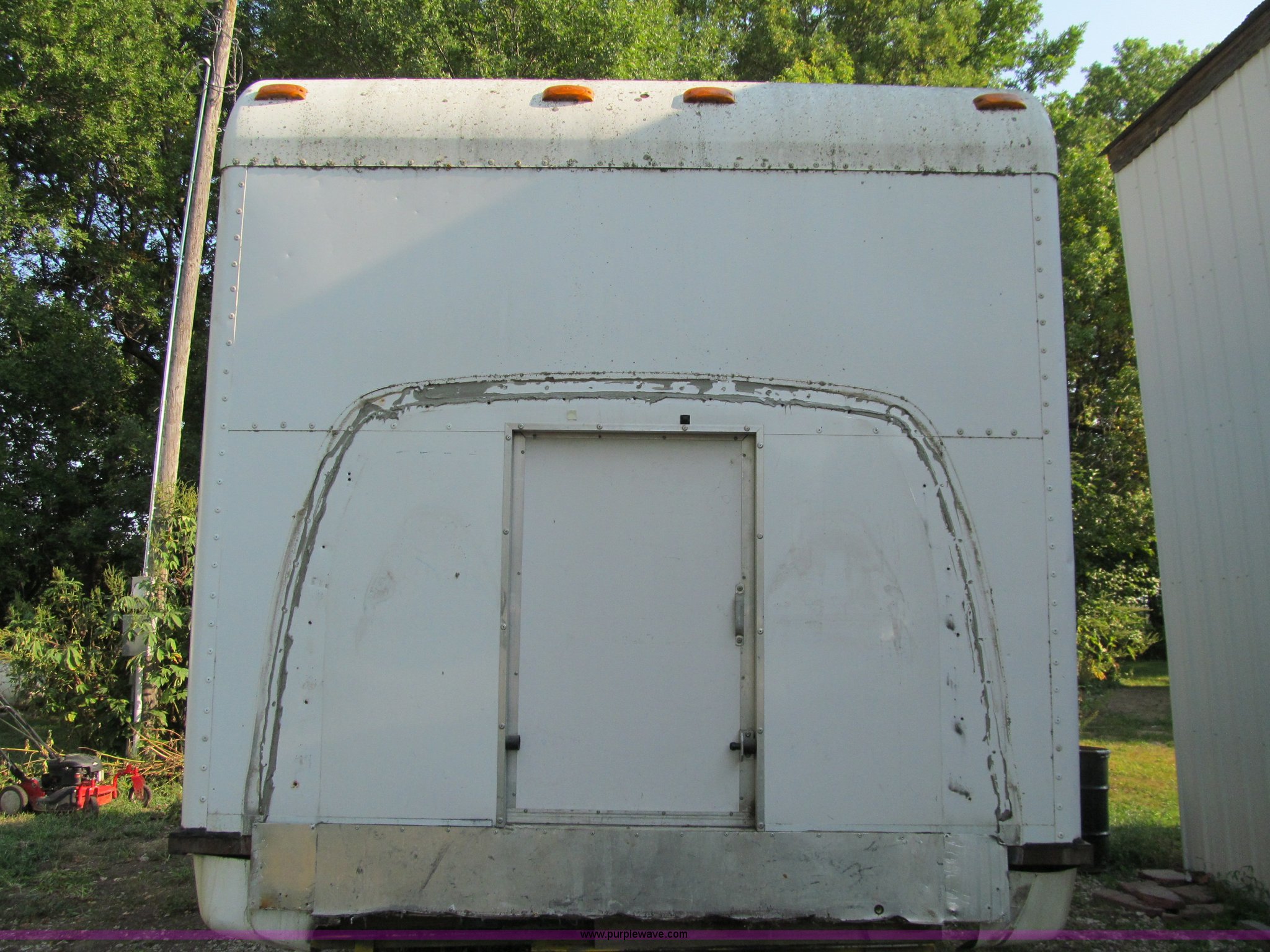 Utilimaster van body in Waukee, IA | Item A5415 sold | Purple Wave