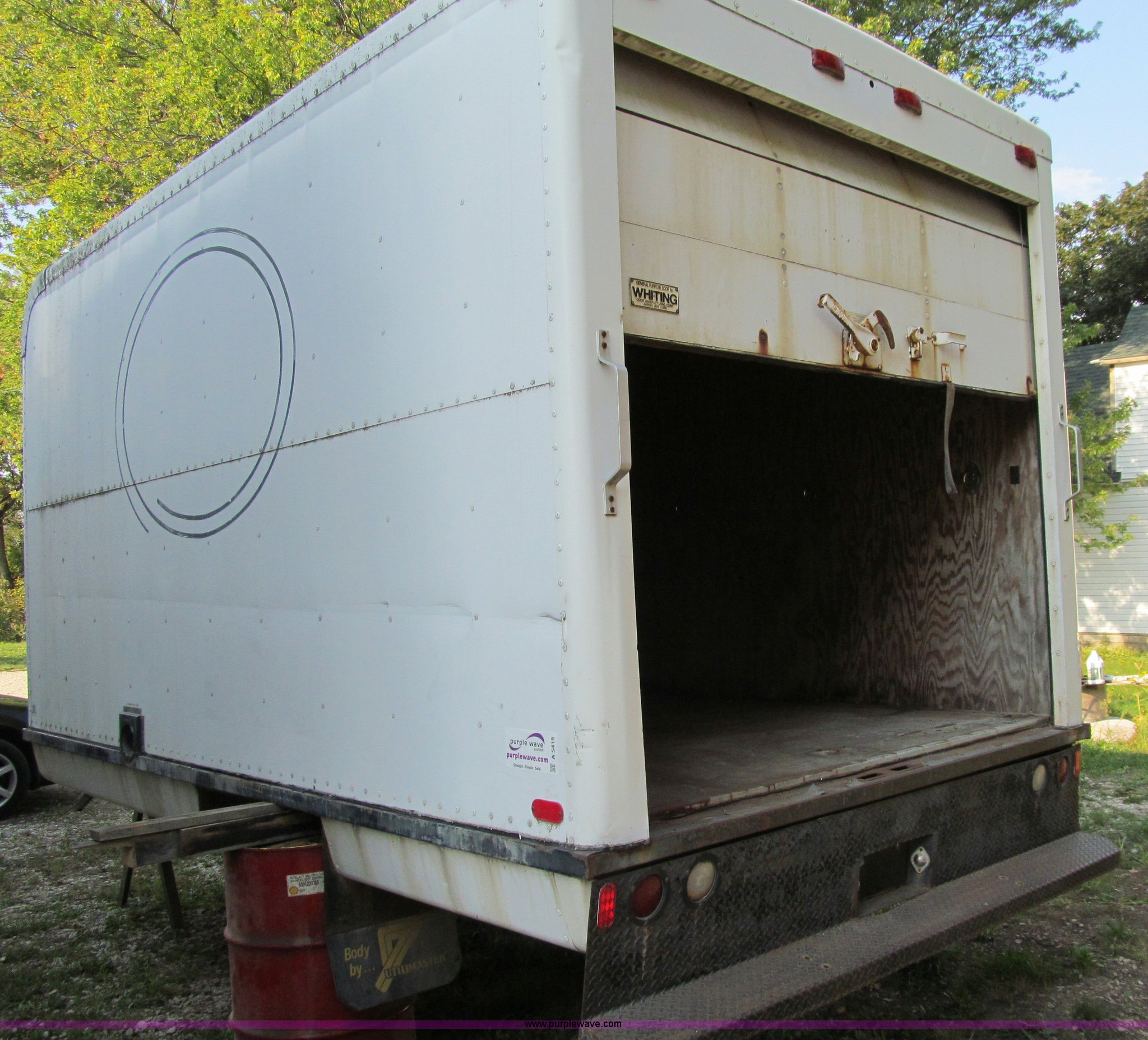 Utilimaster van body in Waukee, IA | Item A5415 sold | Purple Wave