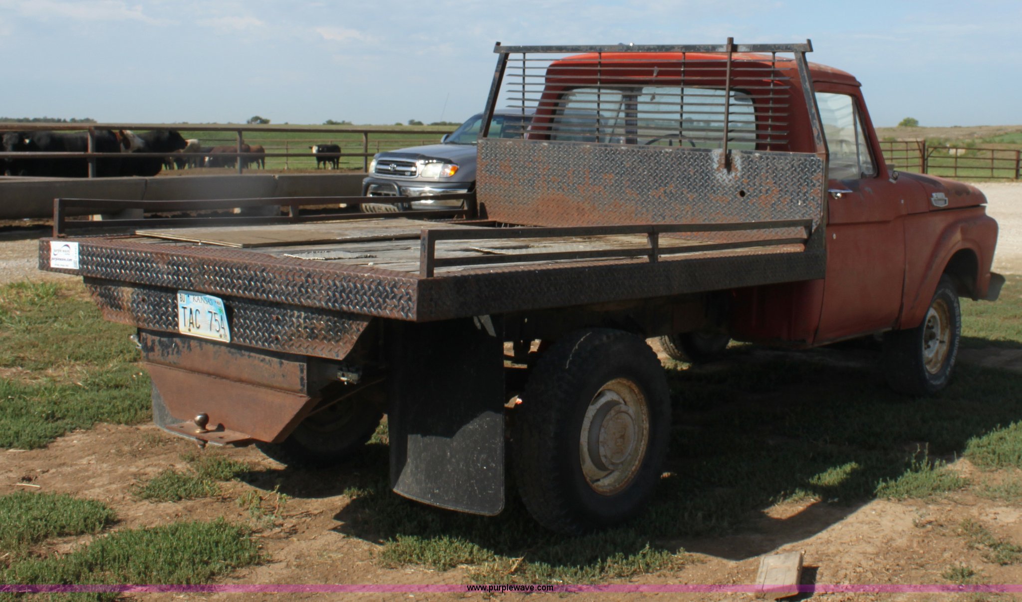 1964 Ford F100 flatbed pickup truck in Burns, KS | Item G4727 sold ...