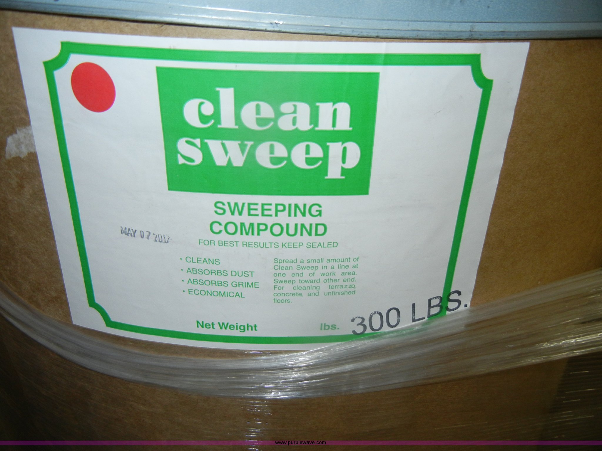 (4) 300 lb containers of Clean Sweep sweeping compound in Olathe, KS ...