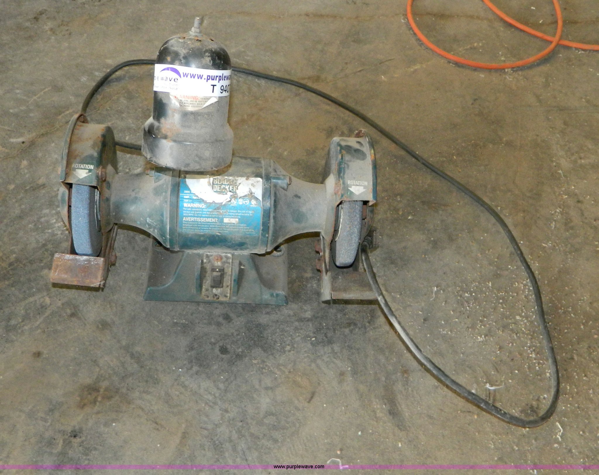 Dual wheel bench grinder in Great Bend, KS | Item T9407 sold | Purple Wave