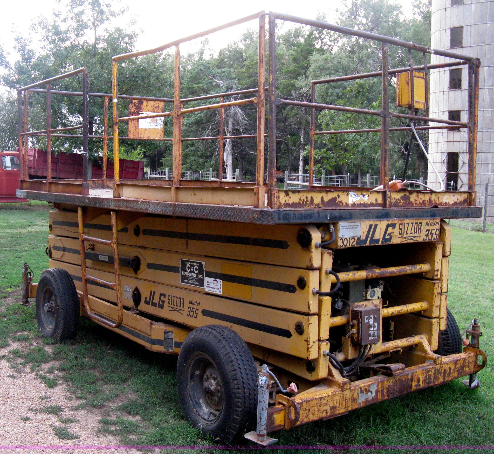 1979 JLG 35S Sizzor R/T scissor lift in Clearwater, KS | Item B8110 ...