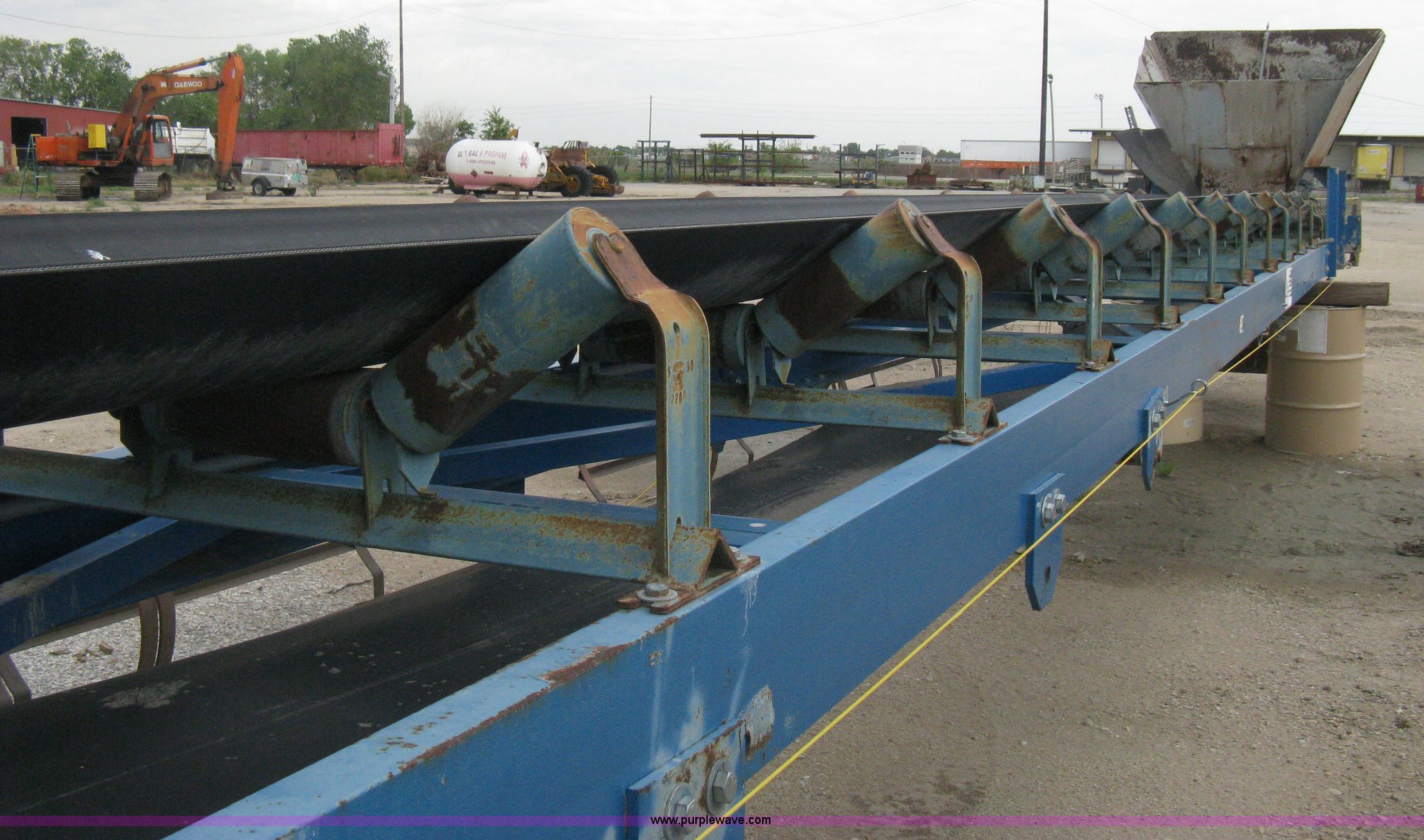 Hoover aggregate conveyor in Wichita, KS | Item B8314 sold | Purple Wave