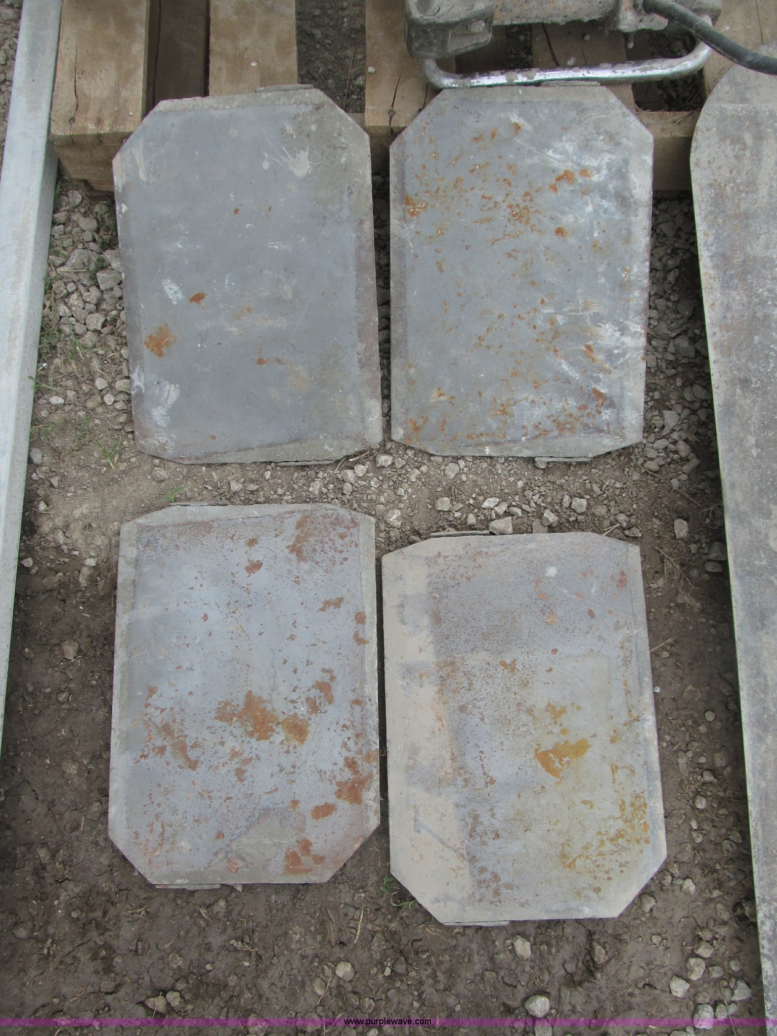 Assorted tools and Symons ties in Falls City, NE | Item K9589 sold ...