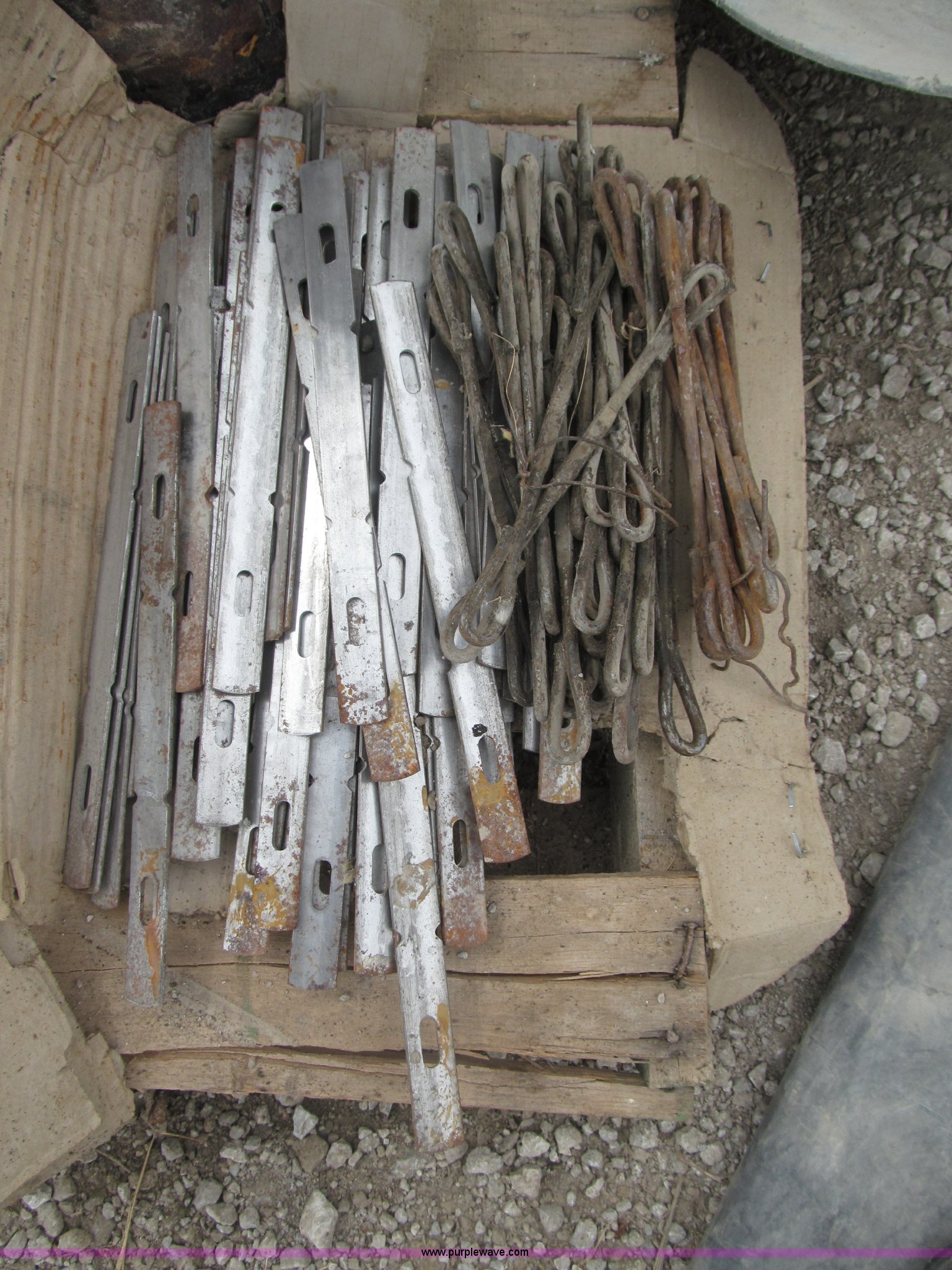 Assorted tools and Symons ties in Falls City, NE | Item K9589 sold ...