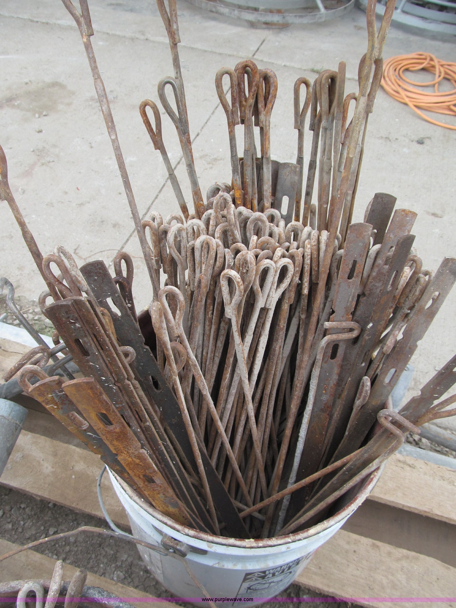 Assorted tools and Symons ties in Falls City, NE | Item K9589 sold ...