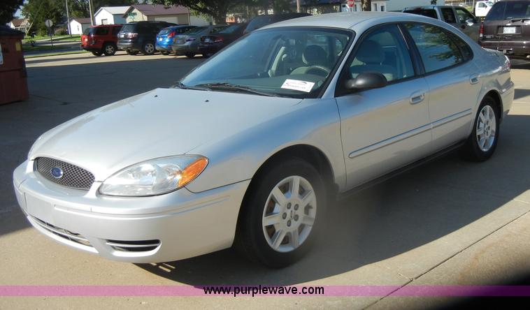 2007 Ford Taurus SE in Salina, KS | Item D4175 sold | Purple Wave
