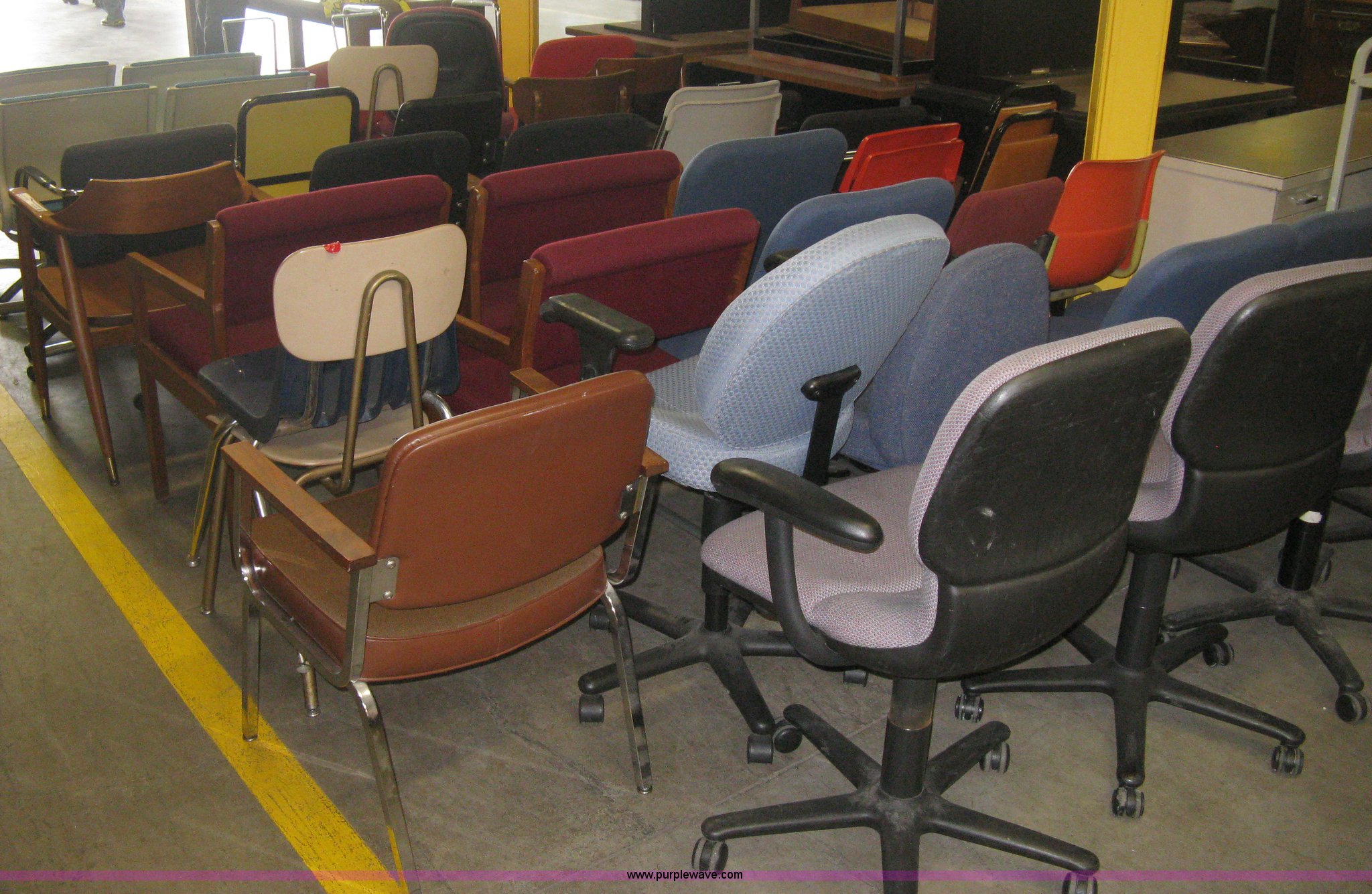 (42) assorted chairs in Wichita, KS | Item R9739 sold | Purple Wave