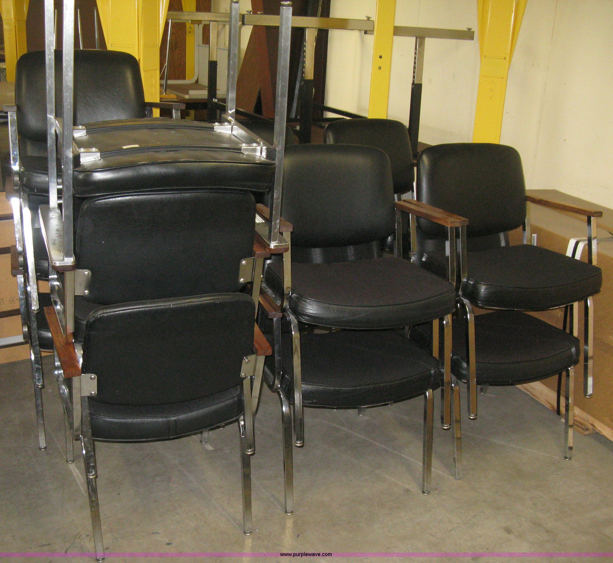 (14) arm chairs in Wichita, KS | Item R9742 sold | Purple Wave