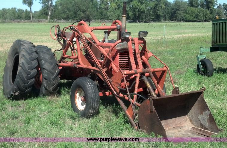 Case VAI tractor in Buhler, KS | Item V9259 sold | Purple Wave