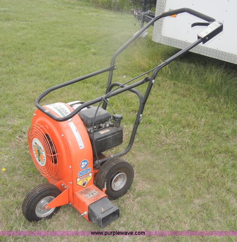 Billy Goat blower in Manhattan, KS | Item U9327 sold | Purple Wave