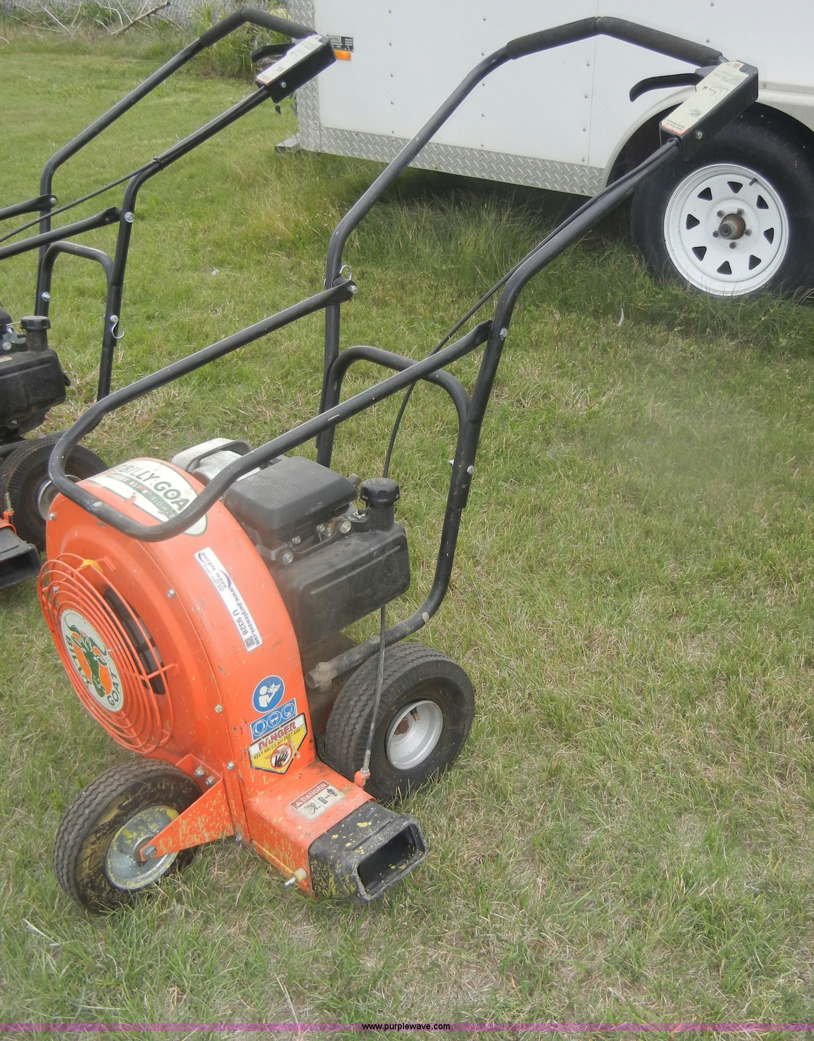 Billy Goat blower in Manhattan, KS | Item U9328 sold | Purple Wave