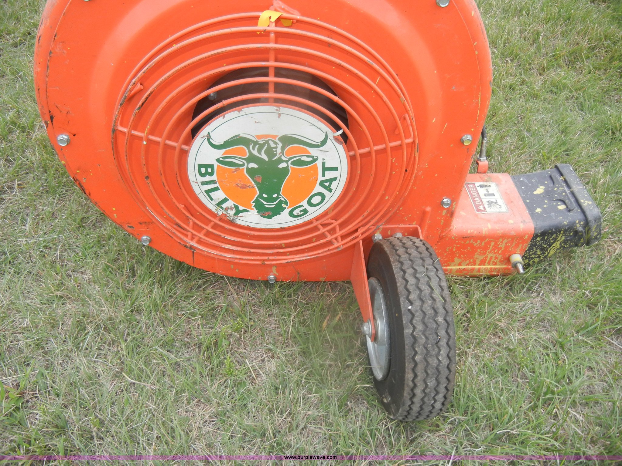 Billy Goat blower in Manhattan, KS | Item U9328 sold | Purple Wave