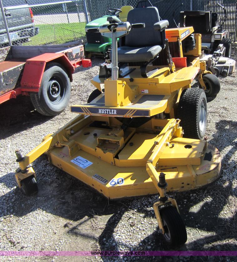 1999 Excel Hustler 3200 lawn mower in Chanute, KS | Item G4821 sold ...