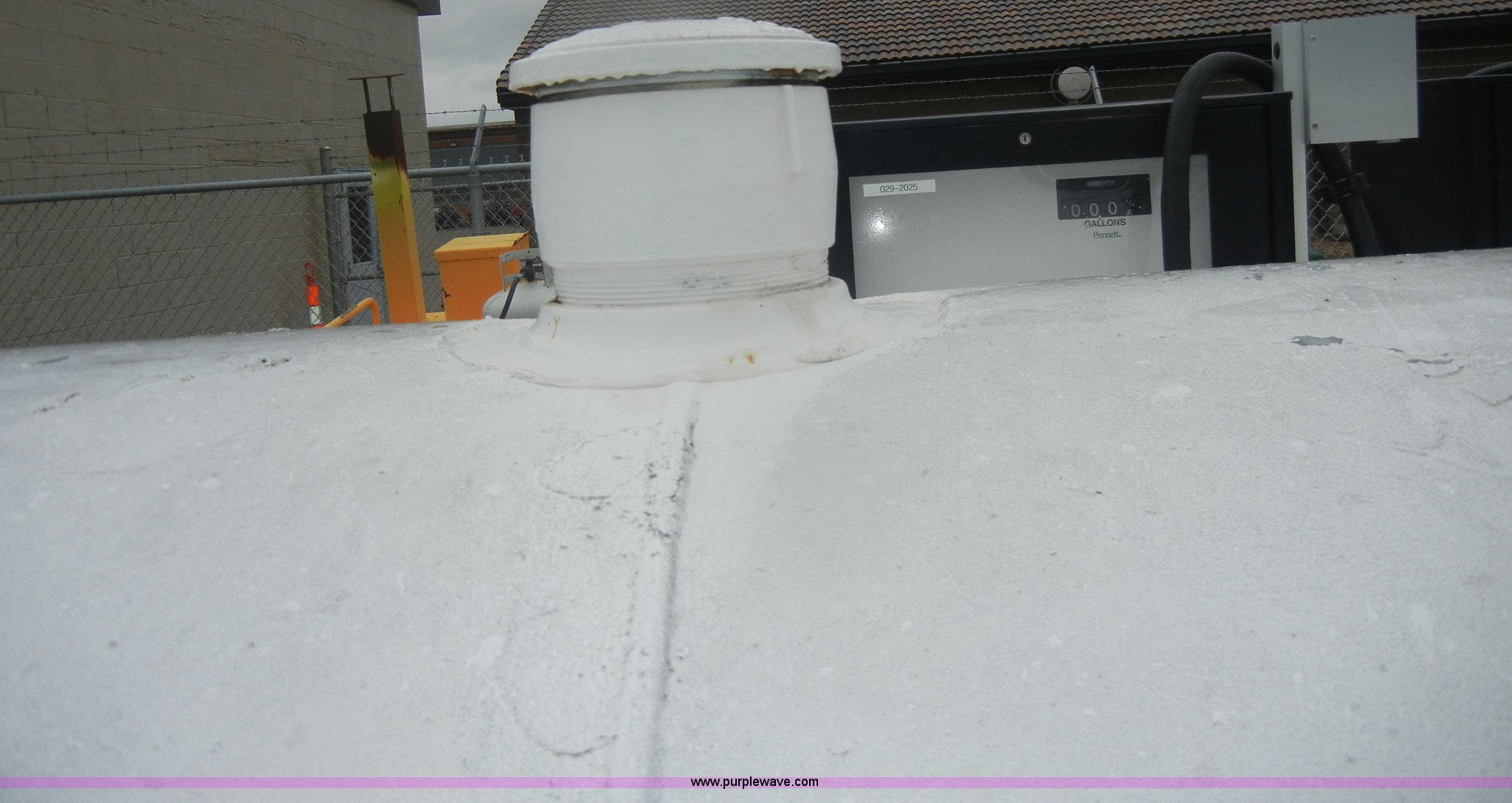 1992 Wemac 2,000 gallon fuel tank in Salina, KS | Item D4484 sold ...