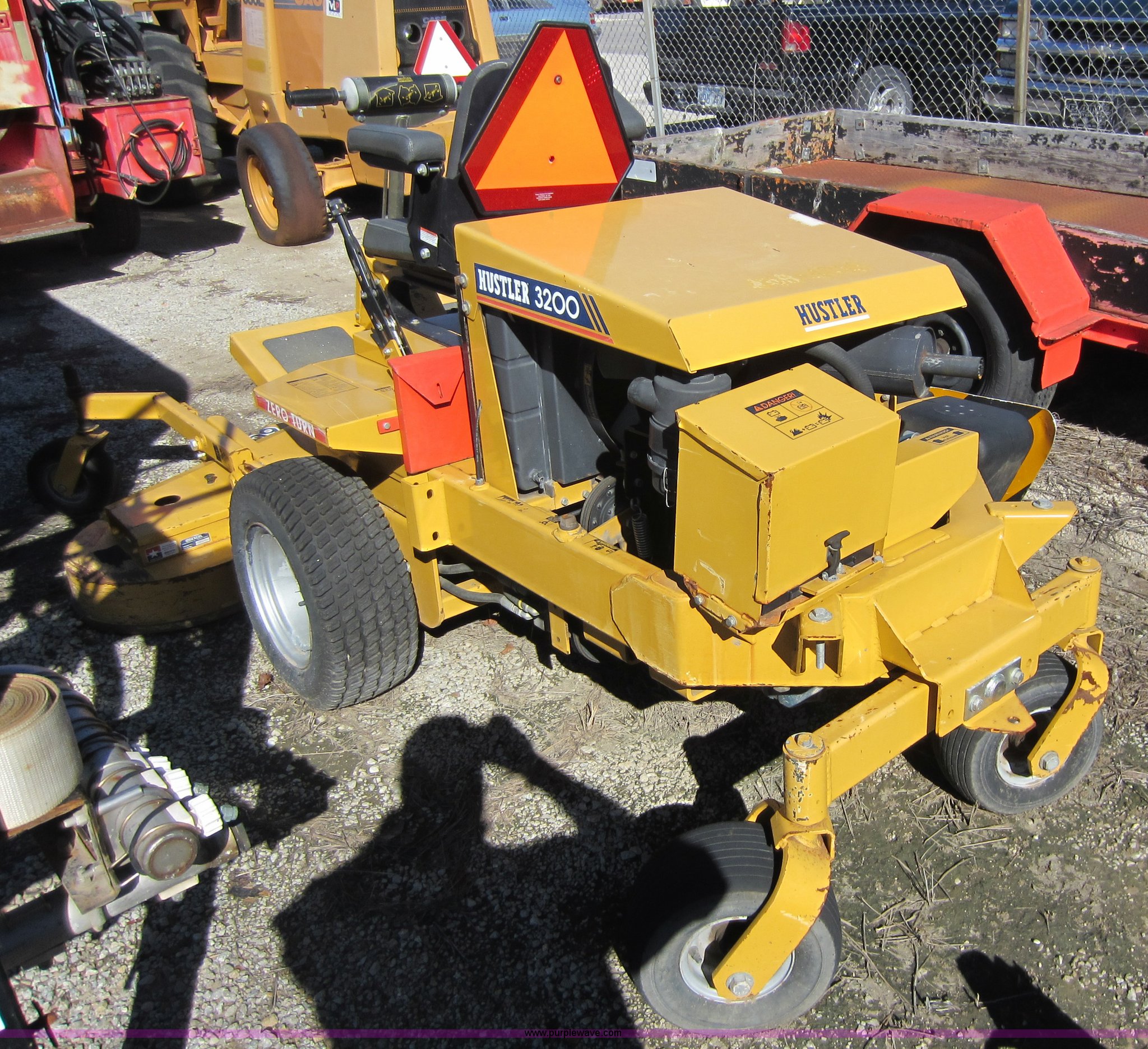 1999 Excel Hustler 3200 lawn mower in Chanute, KS | Item G4821 sold ...