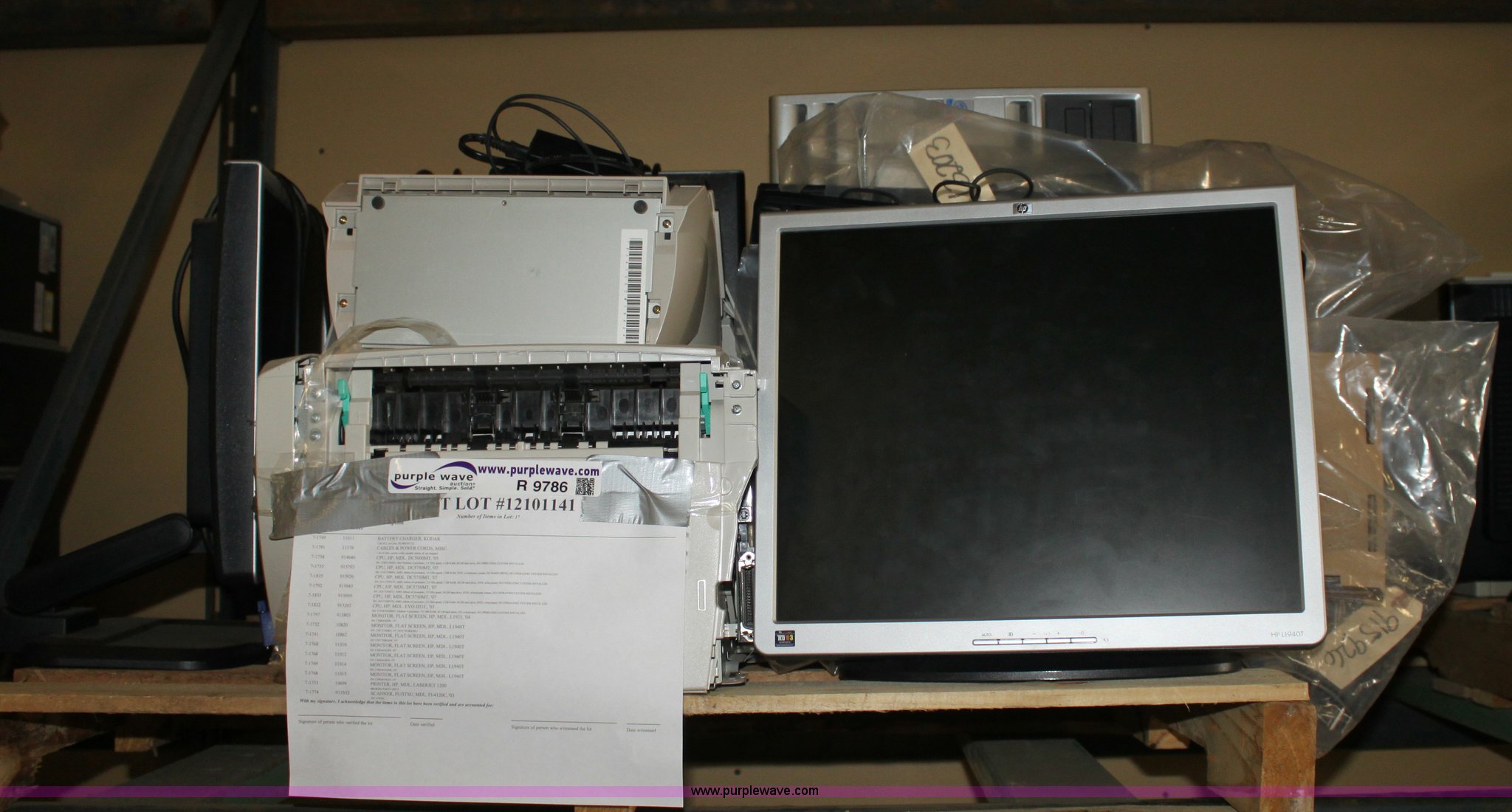 Assorted electronics in Topeka, KS | Item R9786 sold | Purple Wave