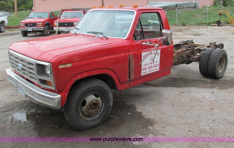 1983 Ford F350 pickup truck cab and chassis in Kansas City, MO | Item ...